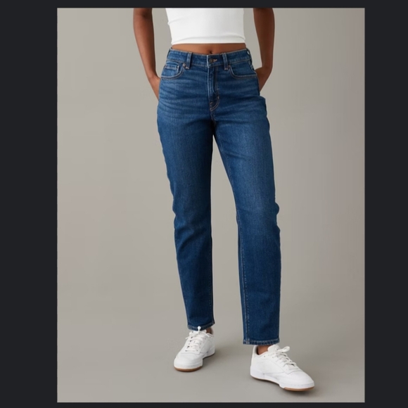 American Eagle Stretch Mom Jeans